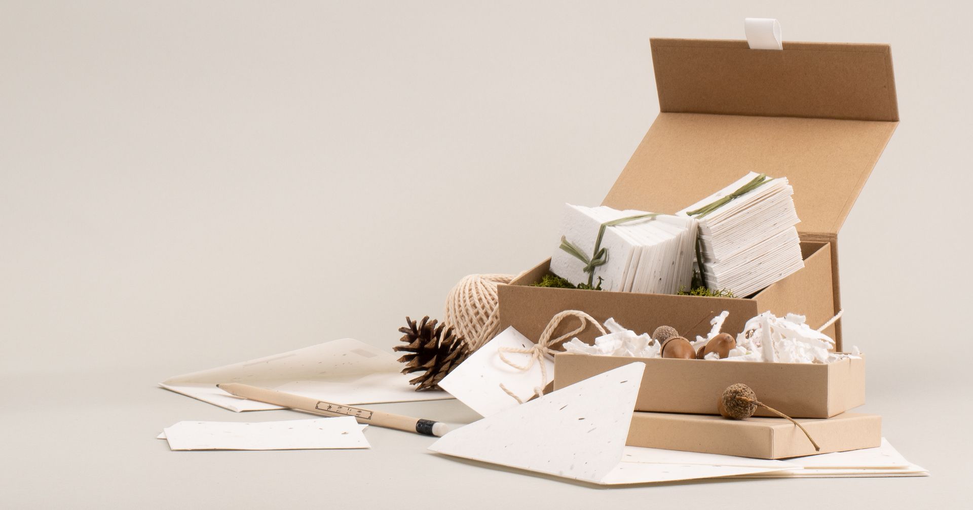 Wildflower seeds in paper? Discover our plantable packaging | Tiny Box ...